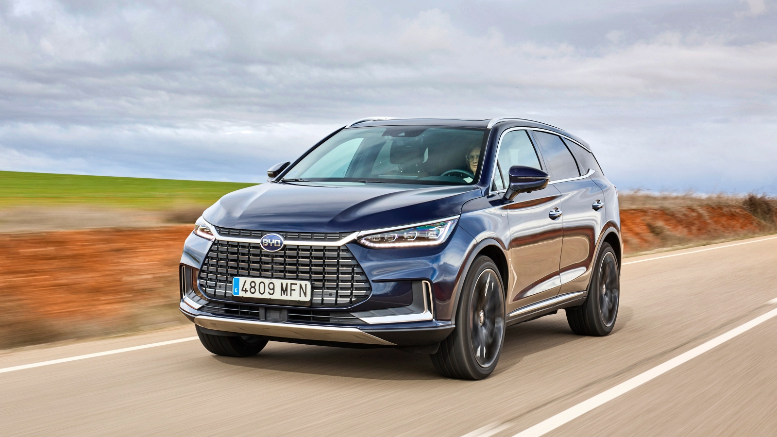 Comparativa entre el BYD Tang y el Tesla Model X | carwow | Carwow