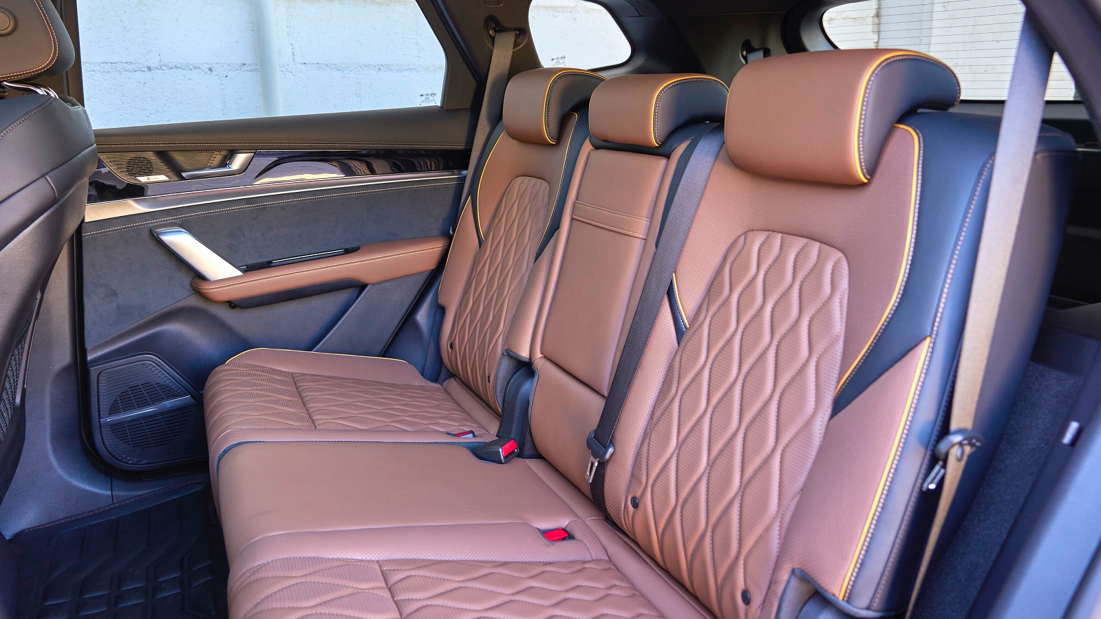 Comparativa entre el BYD Tang y el Tesla Model X | carwow | Carwow