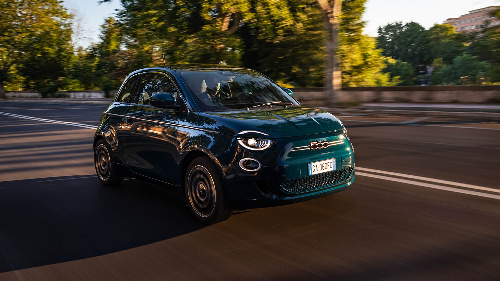 Todos los coches ECO y CERO de FIAT con precios y características | Carwow
