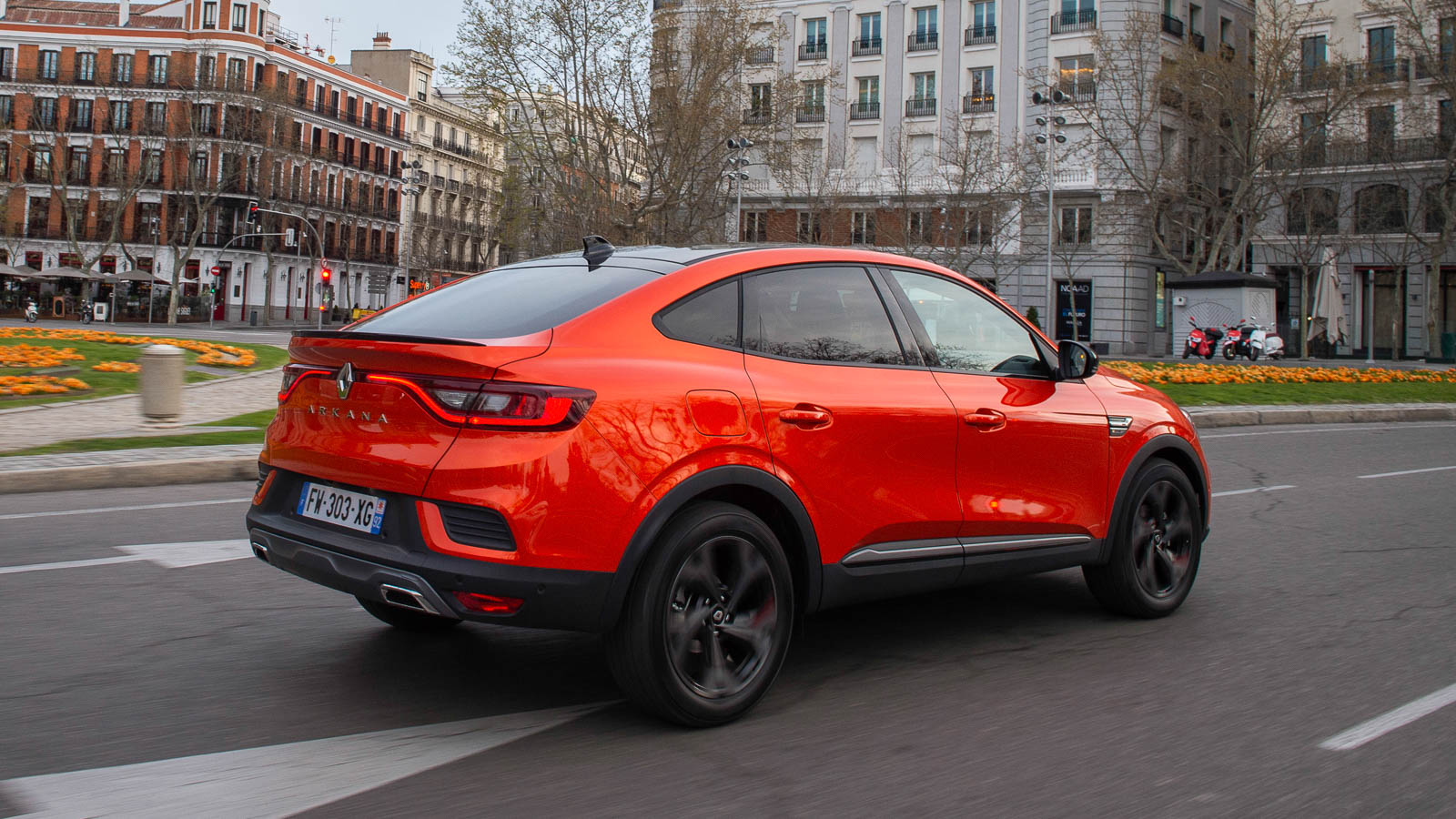 Comparativa entre Renault Austral vs Renault Arkana | Carwow